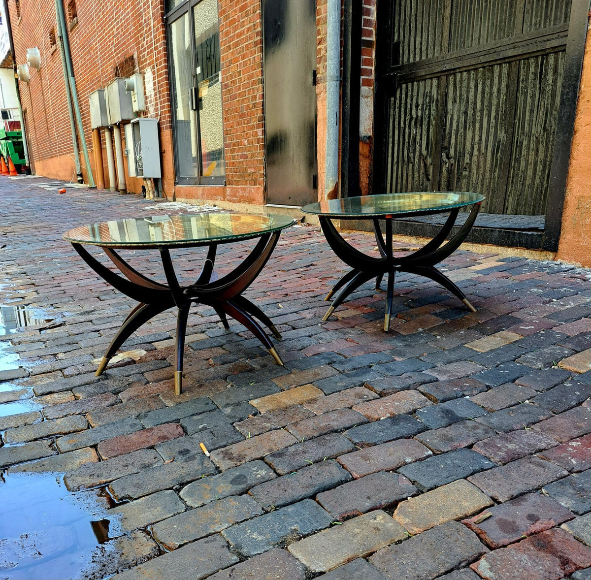 Brass Tray Spider Leg Side Table – Junely